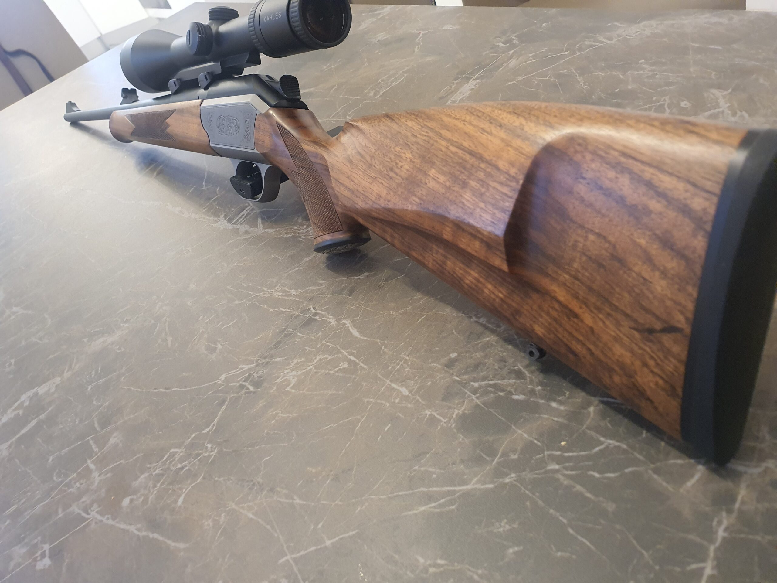 Blaser R93 luxuz sa optikom | Oruzje.hr